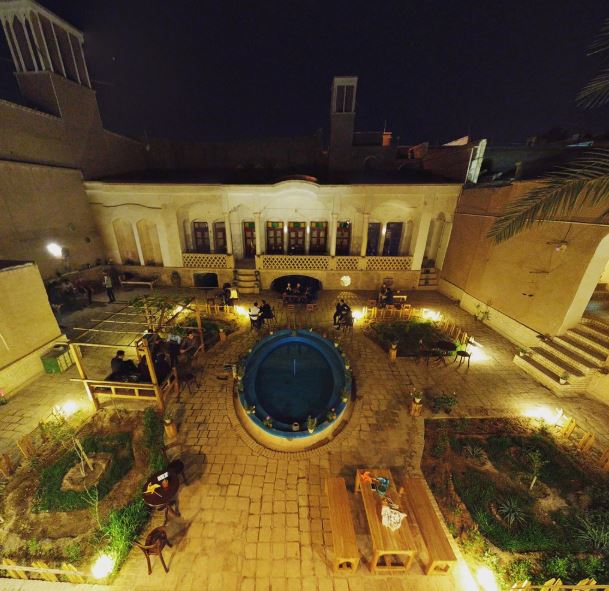 Memary Youth Hostel in Kashan - travel to Iran with IR4T